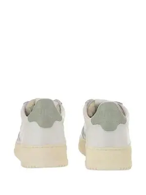 AUTRY Medalist Perforated Sneakers