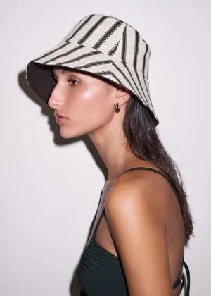 ME+EM Stripe Reversible Bucket Hat