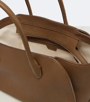 THE ROW Marlo 12 Leather Tote Bag - Brown