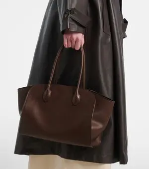 THE ROW Marlo 12 Leather Tote Bag - Brown