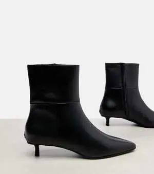JIMMY CHOO Lory 35 Leather Ankle Boots - Black