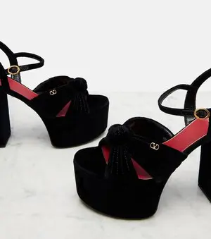 Valentino Garavani Crasher 125 Velvet Platform Sandals - Black