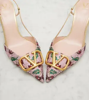 Valentino Garavani Vlogo 80 Embellished Slingback Pumps - Multicoloured
