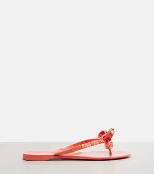 Valentino Garavani Rockstud Thong Sandals - Pink