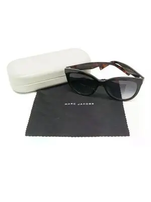 Marc Jacobs Cat-eye Sunglasses