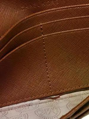 Michael Kors 2010 Jet Set Wallet - Brown