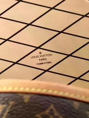 LOUIS VUITTON Petite Boite Chapeau Crossbody Bag Monogram Canvas - Brown