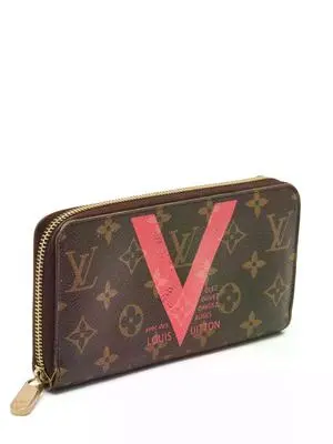 LOUIS VUITTON V Zippy Wallet - Brown