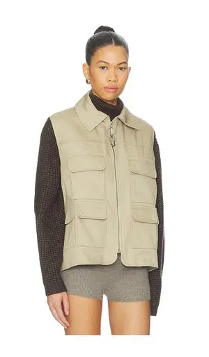 MILKWHITE Cargo Vest