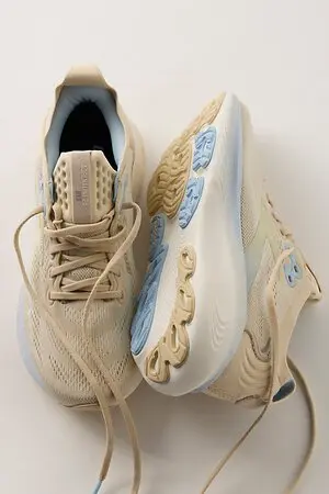 Brooks Adrenaline GTS 25 Sneakers Sand/coconut/skyway