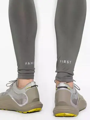 FAMILY FIRST Side-pocket Performance Leggins
