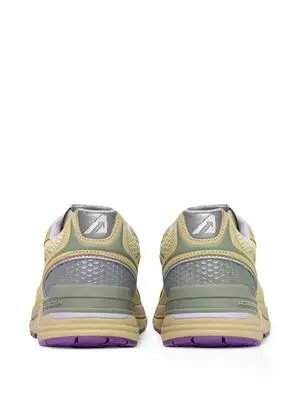 AUTRY Logo-patch Lace-up Sneakers - Neutrals