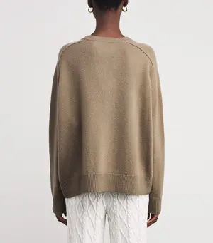 Soft Goat Cashmere Boyfriend Crew-neck Sweater - Green