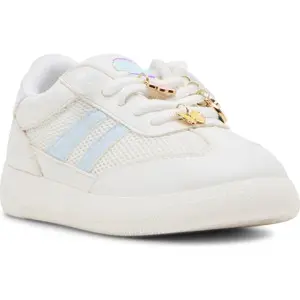 Steve Madden Verdict Sneaker - Iridescent