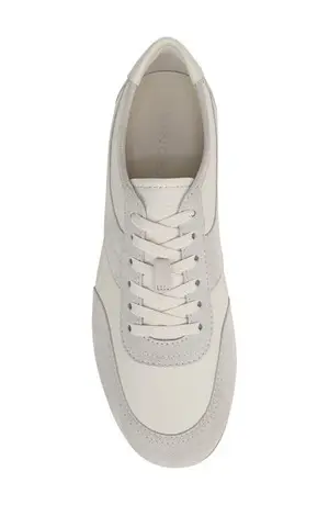 Vince La Runner Leather Sneakers - Horchata/pebble White