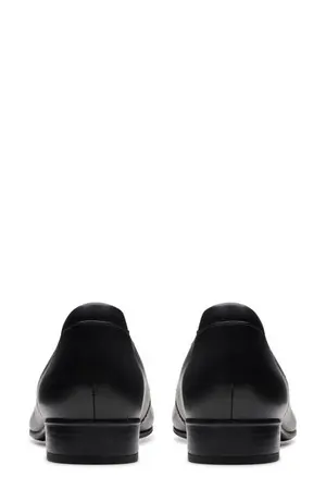 Clarks Krystine May Cap Toe Pump