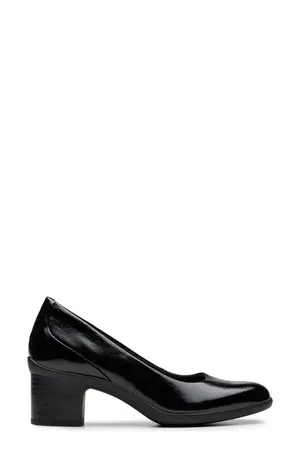 Clarks Shaya Poppy Pump - Black Patent