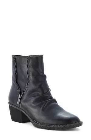 Clarks Kastela Zip-up Bootie