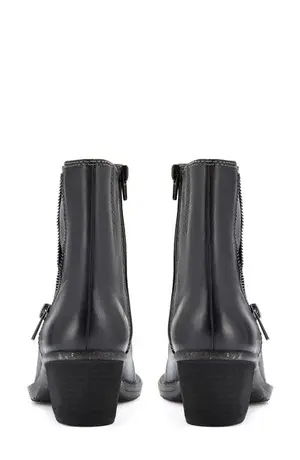 Clarks Kastela Zip-up Bootie