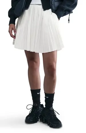 Knee-Length Pleated Golf Skirts