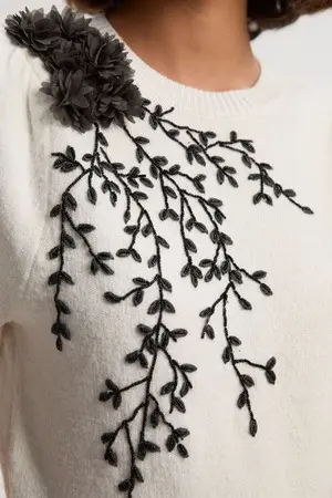 Karen Millen Flower And Beaded Puff Sleeve Knit Tee