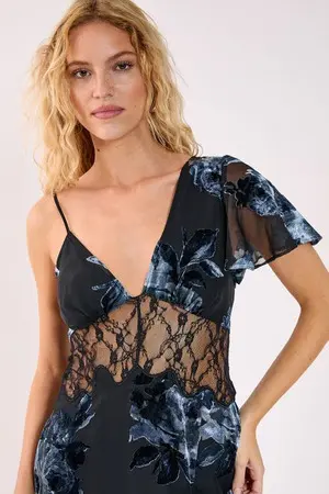 Nasty Gal Lace Insert Split Leg Maxi Dress