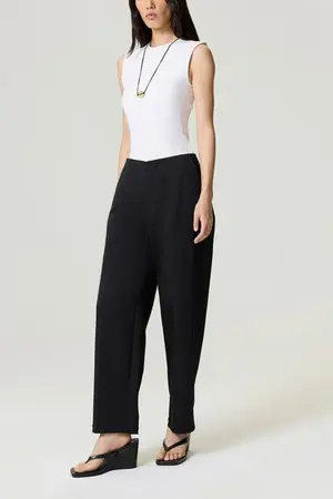 NOCTURNE Pleated Trousers