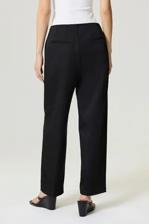 NOCTURNE Pleated Trousers