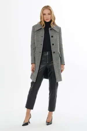 GIZIA Button Closure Jacket With Pockets And Back Vent