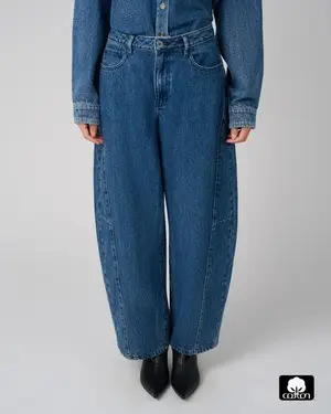 WeWoreWhat Mid-rise Barrel Leg Jeans - Mid Wash
