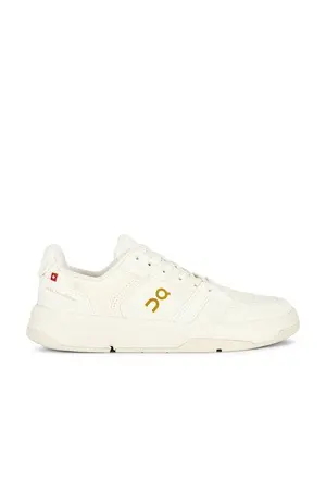 On The Roger Clubhouse Ace Sneakers Ivory & Dew