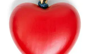 Clare V. Grande Heart Charm