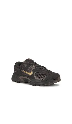 Nike V5 Runner Sneakers - Medium Ash  Metallic Gold & Cave Stone