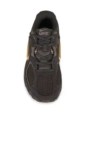 Nike V5 Runner Sneakers - Medium Ash  Metallic Gold & Cave Stone