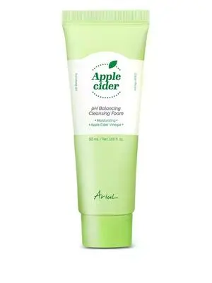 ARIUL Apple Cider Ph-balancing Cleansing Foam - Green