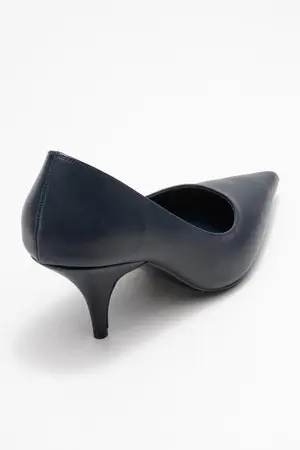 PROLOGUE SHOES Marcus Pointed Toe Pump - Navy
