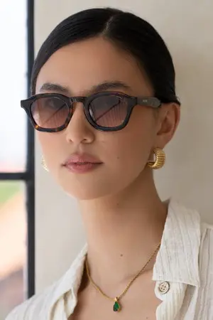 FREYRS EYEWEAR Blake Square Sunglasses - Tortoise