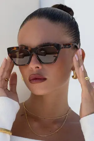 FREYRS EYEWEAR Cat Eye Sunglasses - Tortoise
