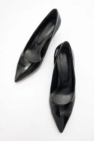 PROLOGUE SHOES Pedra Pointed Toe Pump - Black Patent