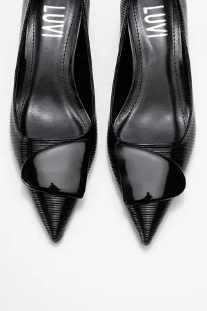 PROLOGUE SHOES Briana Buckle Pointed Toe Pumps - Black