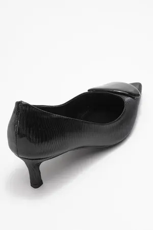 PROLOGUE SHOES Briana Buckle Pointed Toe Pumps - Black