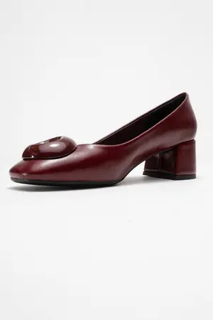 PROLOGUE SHOES Mila Buckle Square Toe Block Heel Pumps - Burgundy