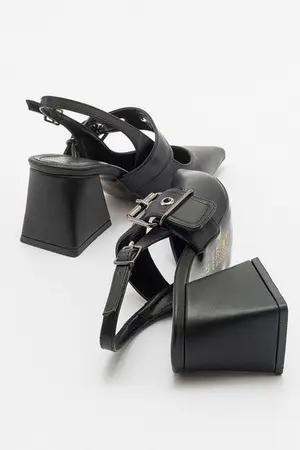 PROLOGUE SHOES Nepido Pointed Toe Block Heel Pumps - Black