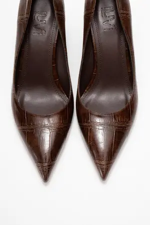 PROLOGUE SHOES Puera Pointed Toe Wedge Pump - Brown Printed