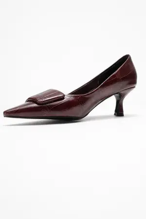 PROLOGUE SHOES Marcia Buckle Pointed Toe Pumps - Burgundy Printed