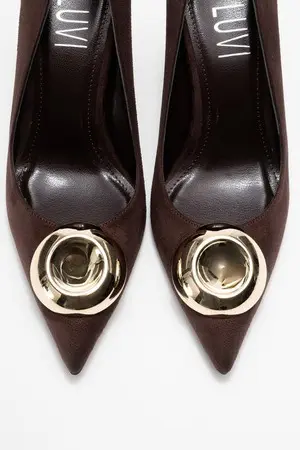 PROLOGUE SHOES Jordana Pointed Toe Pump - Brown Suede