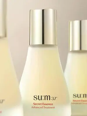 SUM37 Secret Essence Advanced Treatment Serum
