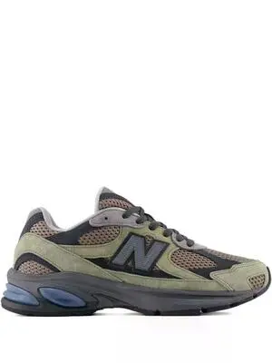 NEW BALANCE 2010 Logo-patch Sneakers - Green