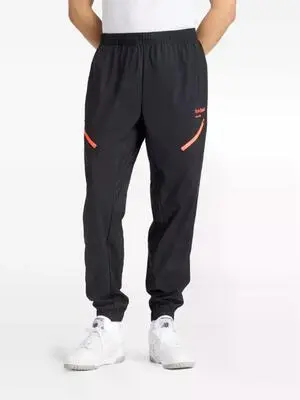 NEW BALANCE Logo-detail Joggers - Black