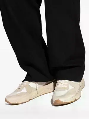 GOLDEN GOOSE Star-motif Running Sneakers - Neutrals